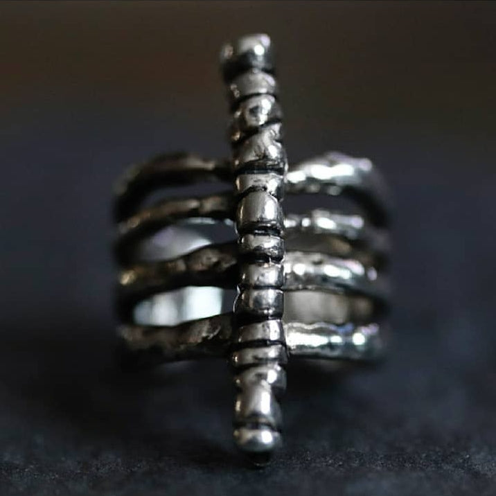 Extended Rib Cage Ring – RebelIdeal